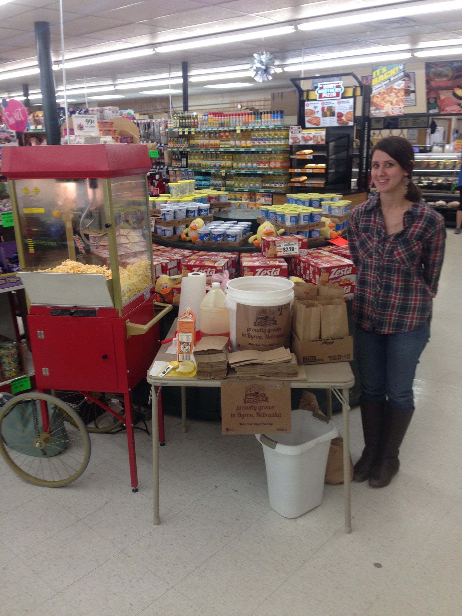 Free Samples @ Ideal Market – Free Day Popcorn Company